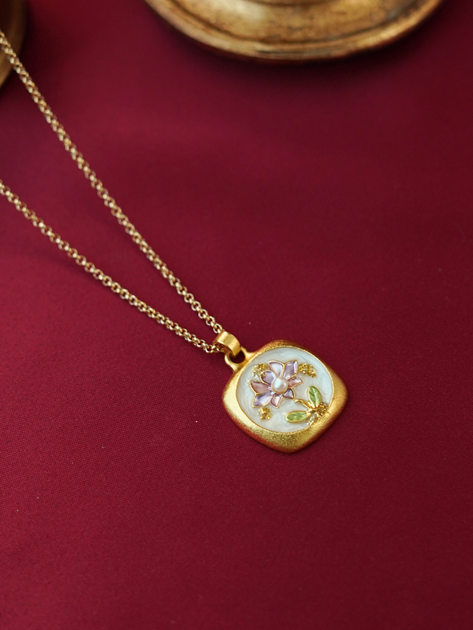 Necklaces – Curvery