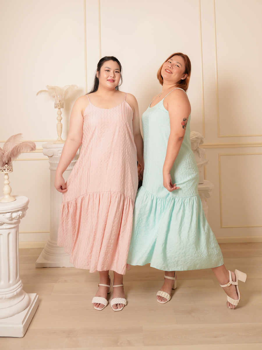 COLLINS Pastel Sleeveless Flounce Hem Maxi Dress – Curvery